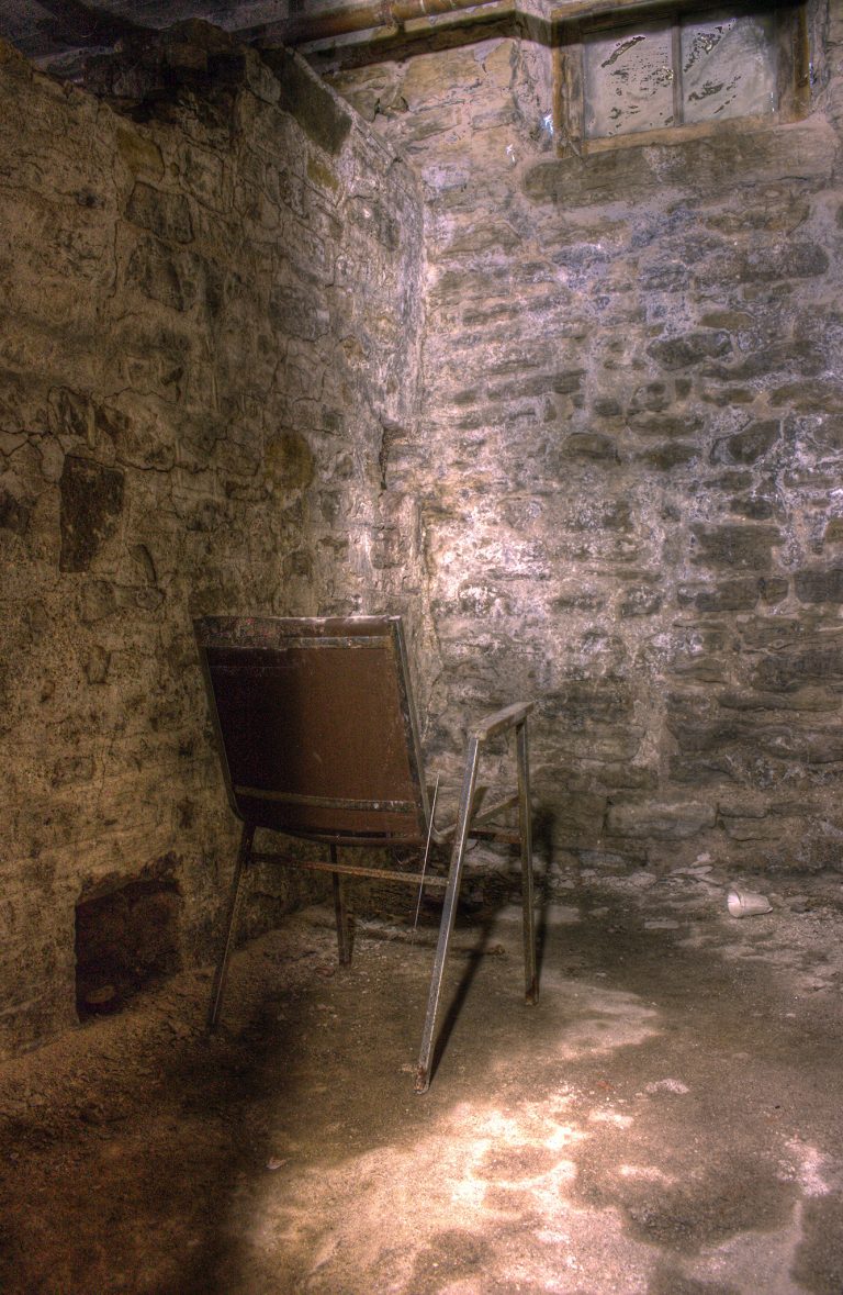 Century Manor Asylum Hamilton | Hamilton Insane Asylum - Talking Walls ...