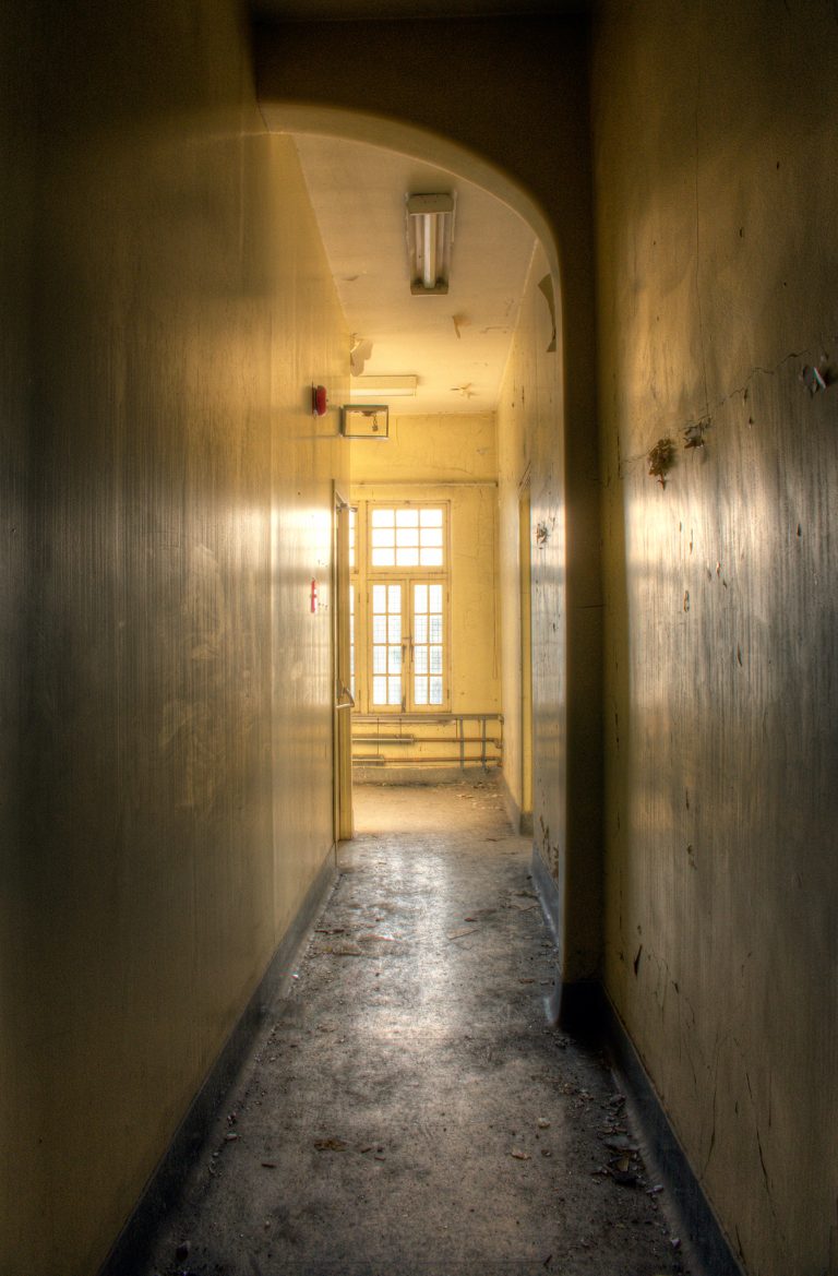 Century Manor Asylum Hamilton | Hamilton Insane Asylum - Talking Walls ...